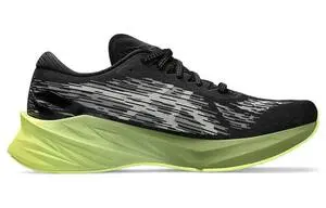 Asics Novablast 3 Sneakers - Black/dried Leaf Green