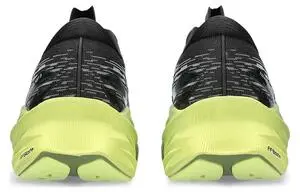 Asics Novablast 3 Sneakers - Black/dried Leaf Green