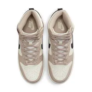 Nike Dunk High High Top Sneakers