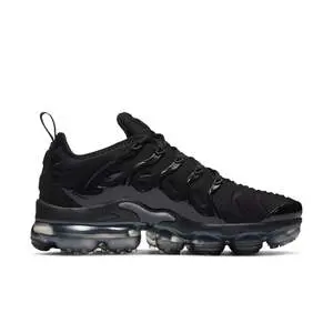 Nike Vapormax Plus Se Athletic Sneakers