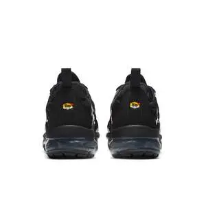 Nike Vapormax Plus Se Athletic Sneakers - Black