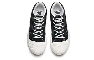 ANTA Canvas Lace-up Sneakers - Black/white