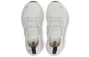 On Cloudeasy Sneakers