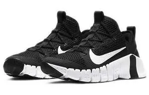 Nike Free Metcon 3 Training Sneakers - Black/white