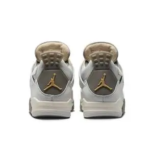 JORDAN Retro Se "craft Photon Dust - Grey/blue