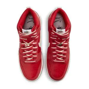 Nike Dunk High Se 'university Lace-up Sneakers - Red