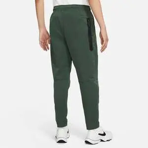 Nike Tech Sweatpants - Green