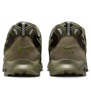 Nike Terra Humara Sneakers - Olive Green