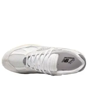 NEW BALANCE 991v2 Made In Uk Sneakers - Wind Chime/white/frozen Dew