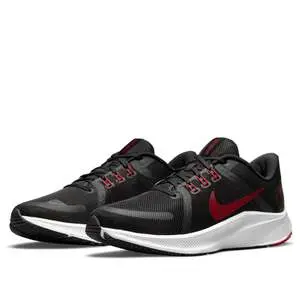 Nike Quest 4 Low Top Sneakers - Black/red