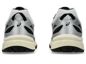 Asics Gel-venture Sneakers - White/black/silver