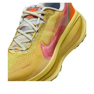 Nike Zoom Vomero 18 Se Sneakers - Multi-color