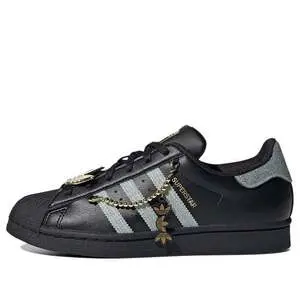 Adidas Superstar "sneaker Queen" Sneakers