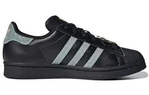 Adidas Superstar "sneaker Queen" Sneakers