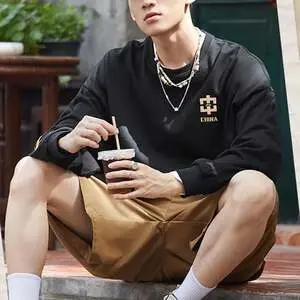 LI-NING Sports Fashion Series Printing Loose Round Neck Pullover Couple Style - Black