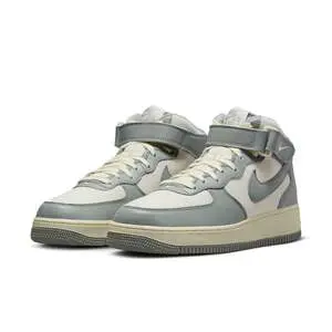 Nike Force 1 Mid Sneakers - Green