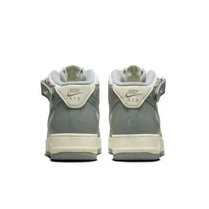 Nike Force 1 Mid Sneakers - Green