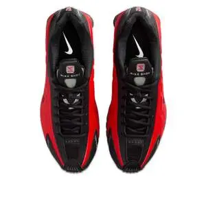 Nike Shox R4 "bred" Sneakers - Black/red