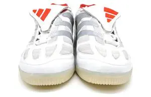 Adidas Predator Precision Tr David Beckham Sneakers - Ftwwht/silvmt/prdred