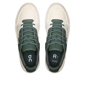 On The Roger Clubhouse Sneakers - White/olive