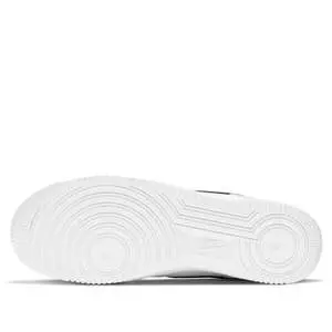 Nike Force 1 '07 Low Top Sneakers