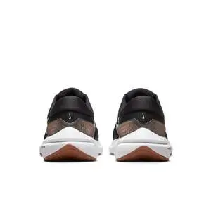 Nike Zoom Vomero 16 Athletic Sneakers - Black
