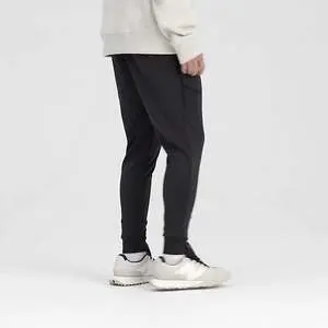 NEW BALANCE Logo Knit Pants Asia Sizing
