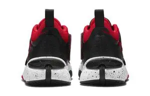 Nike Team Hustle D 11 Athletic Sneakers - Black/red