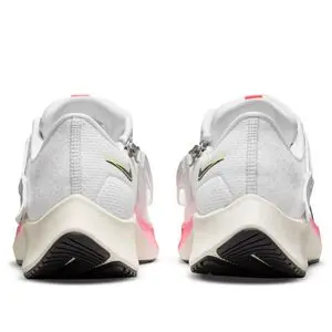 Nike Zoom Pegasus 38 Flyease 'rawdacious' Running Shoes - White