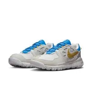 Nike Free Terra Vista Sneakers