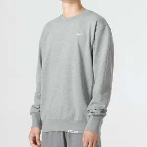 Nike Standard Issue Crew
