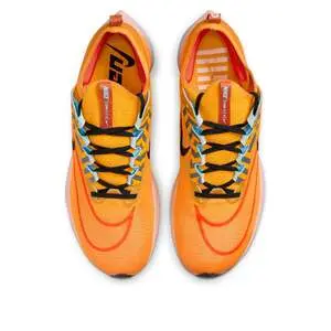 Nike Zoom Fly 4