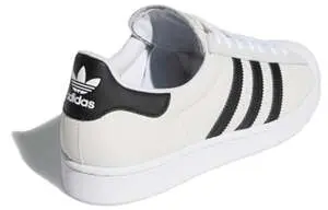 Adidas Superstar Sneakers