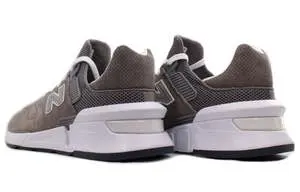 NEW BALANCE X Comme Des Garçons Homme 997s Sneakers - Brown/white