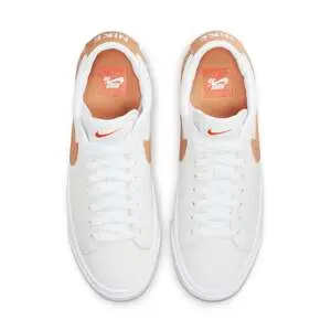 Nike Zoom Blazer Low Pro Gt Sb Sneakers - White