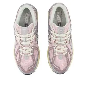 NEW BALANCE 1906r Sneakers