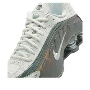 Nike Shox R4 Sneakers - Summit White/hydrangea/metallic Silver