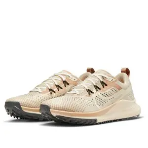 Nike React Pegasus Trail 4 Sneakers - Beige
