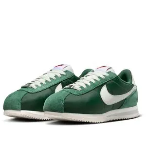 Nike Cortez "fir" Athletic Sneakers - Fir/sail/sail