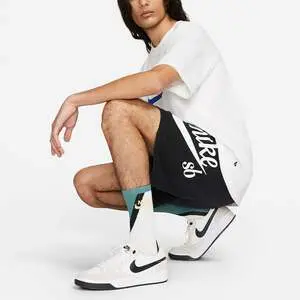 Nike Essential Sunday Shorts - Black