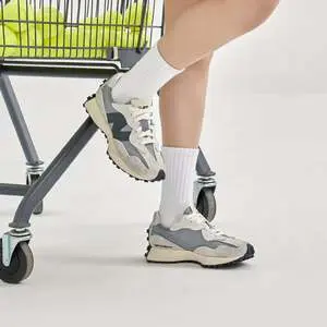 NEW BALANCE 327 Sneakers - Grey/white/black