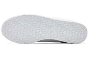 FILA FUSION Low Top Sneakers
