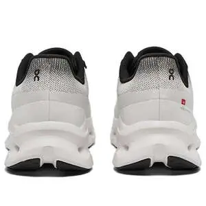 On Cloudtilt Sneakers - White/black