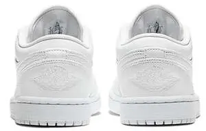 JORDAN 1 Low "triple " Sneakers