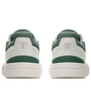 On The Roger Advantage Sneakers - White/olive