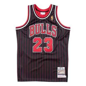Mitchell & Ness Michael Jordan Chicago Bulls 1996-97 Jersey - Black/red
