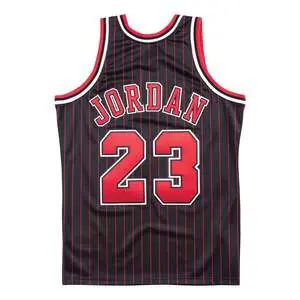 Mitchell & Ness Michael Jordan Chicago Bulls 1996-97 Jersey - Black/red