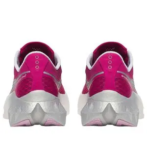 Saucony Endorphin Pro 4 Sneakers - Magenta