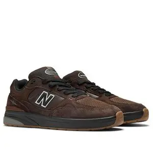 NEW BALANCE 933 Sneakers - Brown/black