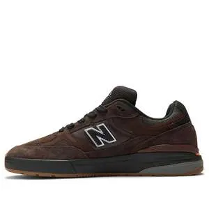 NEW BALANCE 933 Sneakers - Brown/black